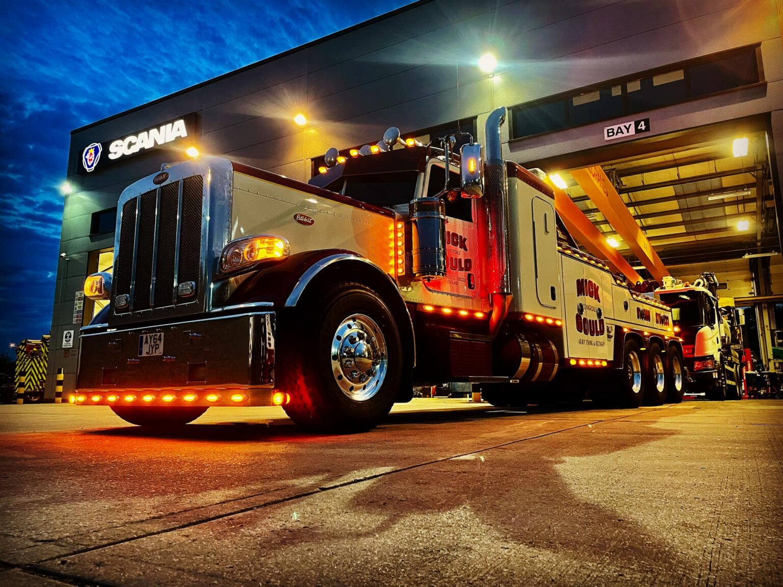 Kenworth 389 | Mick Gould Commercials
